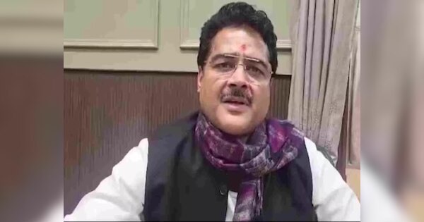 manhandled with MLA Rakesh Pratap Singh in Air India Flight | विधायक ...