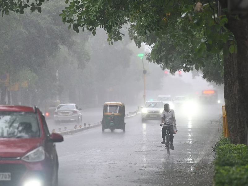 up rain alert weather update 1 october 2025 today forecast temperature ...