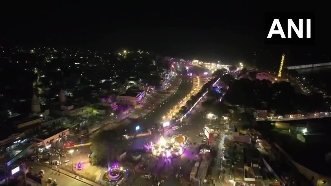 watch mesmerizing aerial view video of ayodhya deepotsav 2025 | आसमान ...