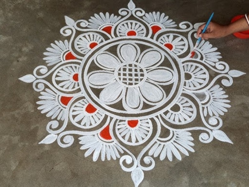 bhai dooj aripan rangoli how to make arpan with rice flour paste ...