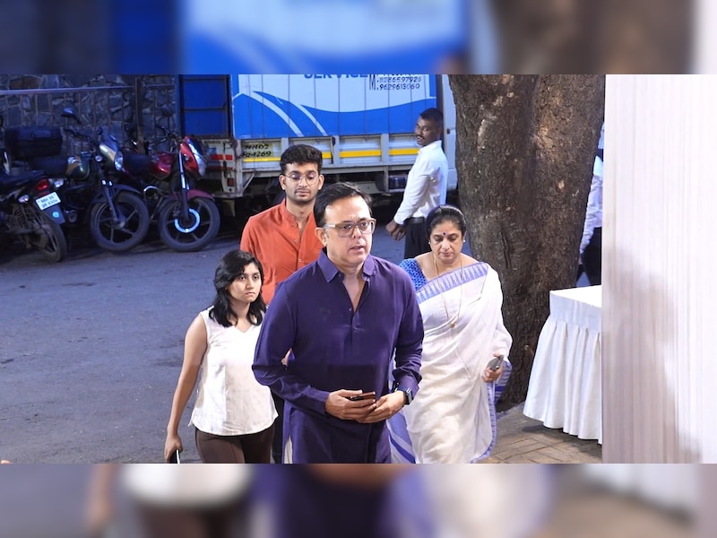 Satish Shah Prayer Meet Shatrughan Sinha Johnny Lever Sarabhai vs ...