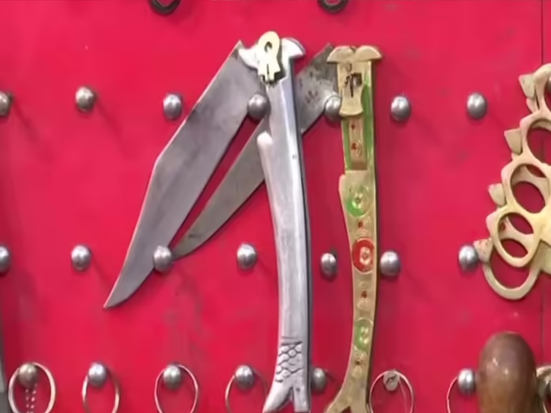do you know in which District of Uttar pradesh worlds largest knife ...