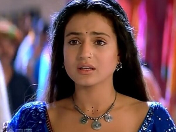 Moradabad court issued summoned in name of actress amisha patel in ...