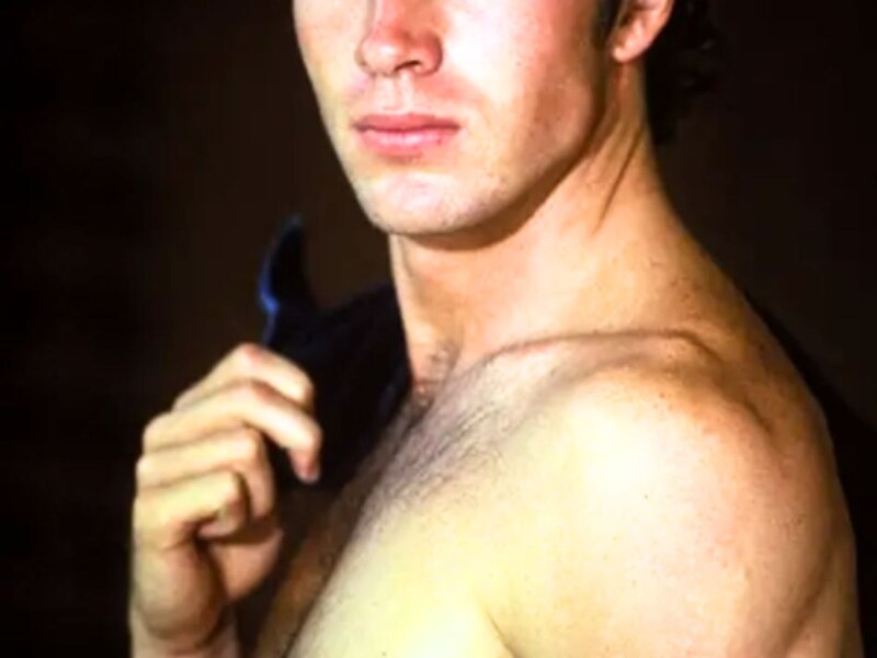 26 Years Old Late World Most Handsome Hollywood Actor Jon-Erik Hexum ...