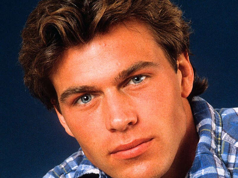 26 Years Old Late World Most Handsome Hollywood Actor Jon-Erik Hexum ...