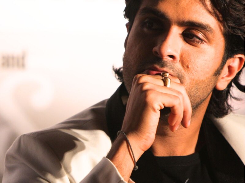 44 Years Old Bollywood Biggest Flop Actor Harman Baweja Gave 5 Disaster ...