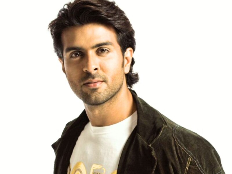 44 Years Old Bollywood Biggest Flop Actor Harman Baweja Gave 5 Disaster ...