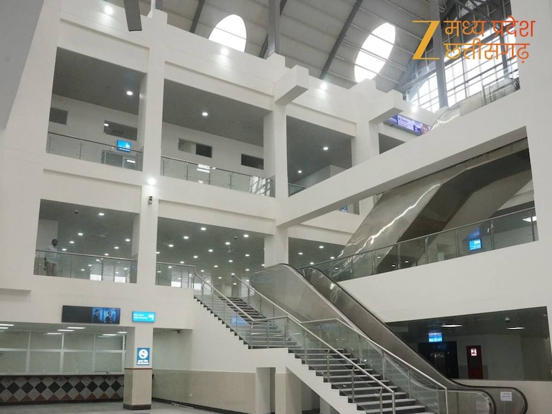 rani kamlapati station in bhopal mp india first private railway station ...