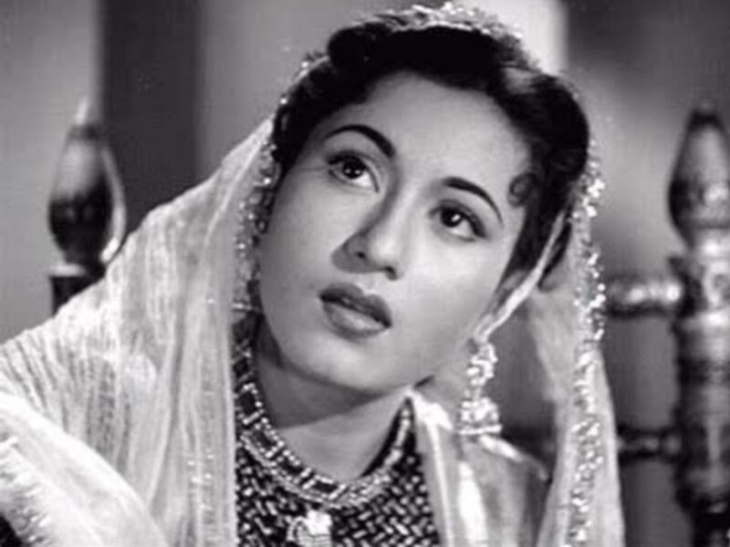 65 Years Old Bollywood Superhit Song Na To Karvan Ki Talash Hai Sung By ...