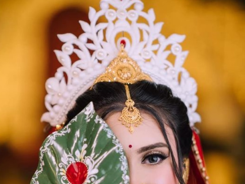 latest gold plated bride mukut designs trending bengali mukut ideas ...