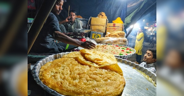 Do you know in which district of UP Halwa Paratha is available aroma of ...