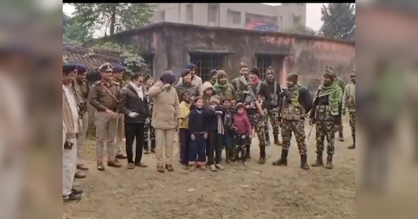 Bagaha News: बगहा में अब निर्भय होकर घूम सकेंगी महिलाएं, SP निर्मला ...