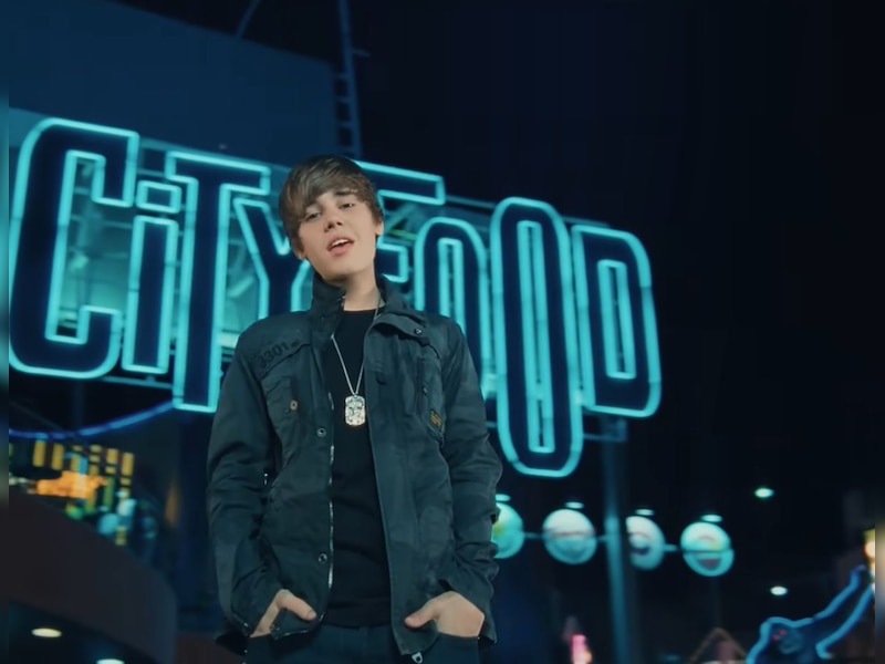 3 minutes 39 second justin bieber song baby cross 3.5 billions on ...