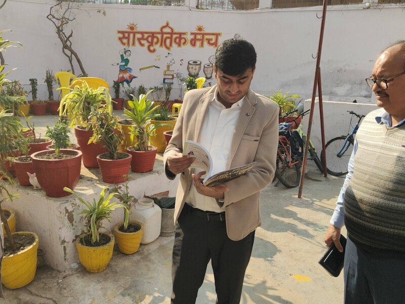 success story of collector of chhatarpur ias parth jaiswal cracked upsc ...