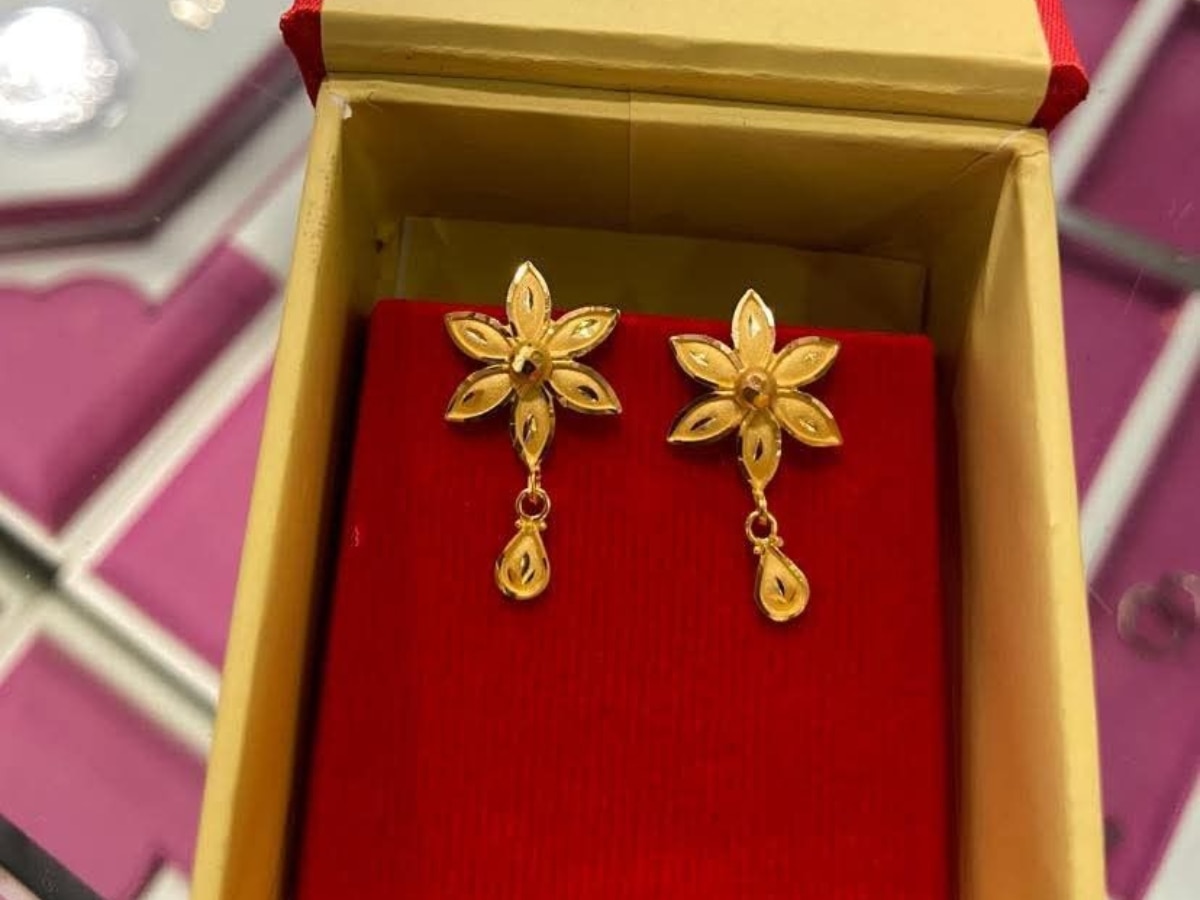latest gold daily wear earrings designs trending 1 to 2 gram gold ...