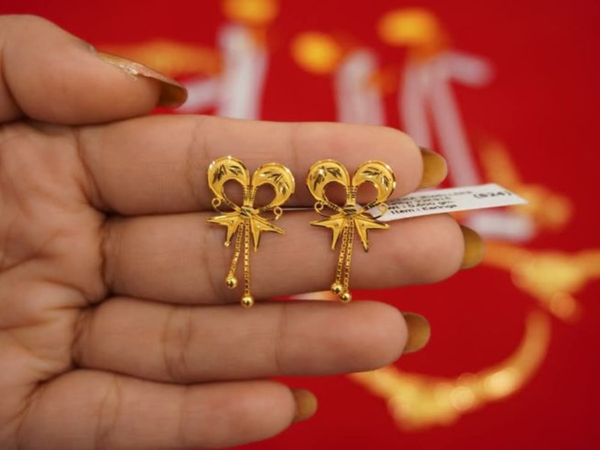 latest gold daily wear earrings designs trending 1 to 2 gram gold ...