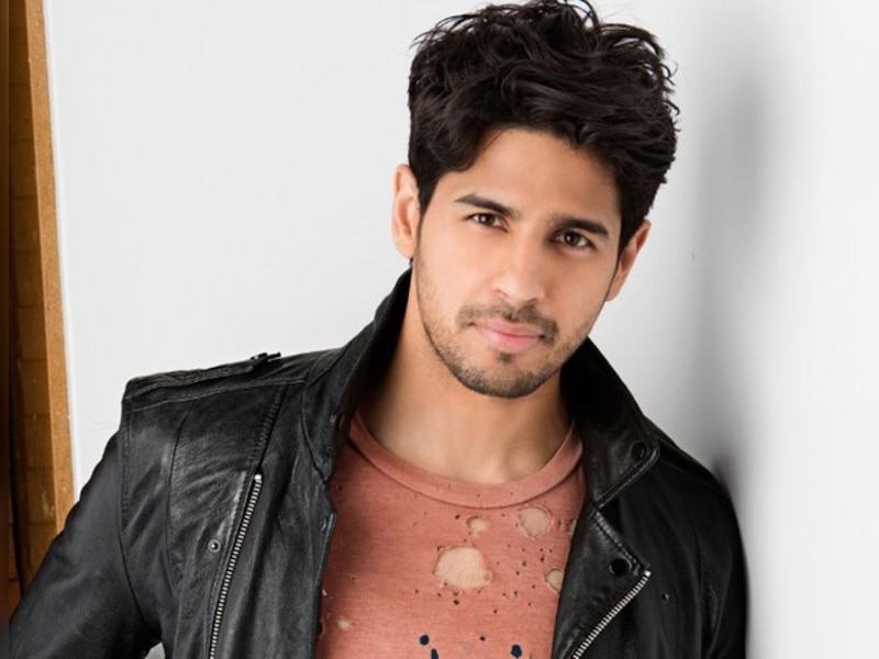 41 year old siddharth malhotra alia bhatt varun dhawan debut in karan ...