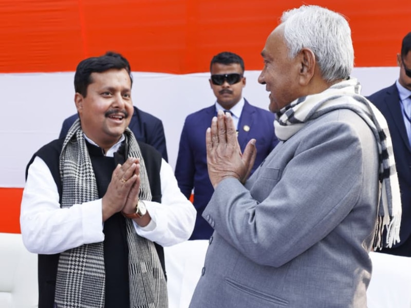 CM Nitish Kumar attended Nitin Nabin Dahi Chura feast in Patna | पटना ...