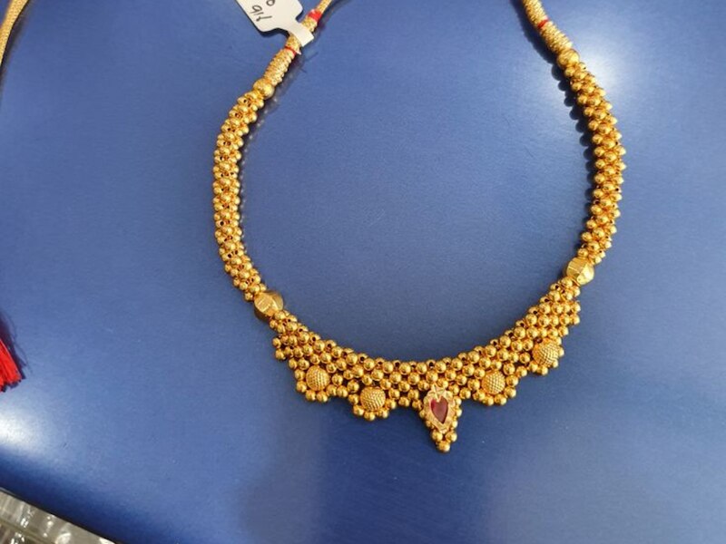 latest maharashtrian gold thushi necklace designs trending gold thushi ...