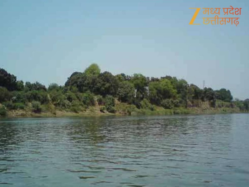 narmada river passes through 15 districts of mp satdhara ghat is ...