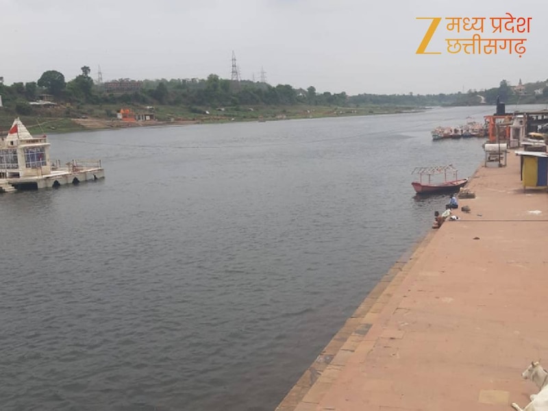 narmada river passes through 15 districts of mp satdhara ghat is ...