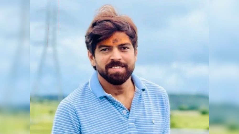 35 YEAR OLD HARYANVI SINGER MASOOM SHARMA FACE FIR FOR OBSCENE REMARKS ...