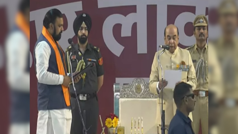 Samrat Chaudhary takes oath as Bihar CM | सम्राट चौधरी ने ली बिहार के ...