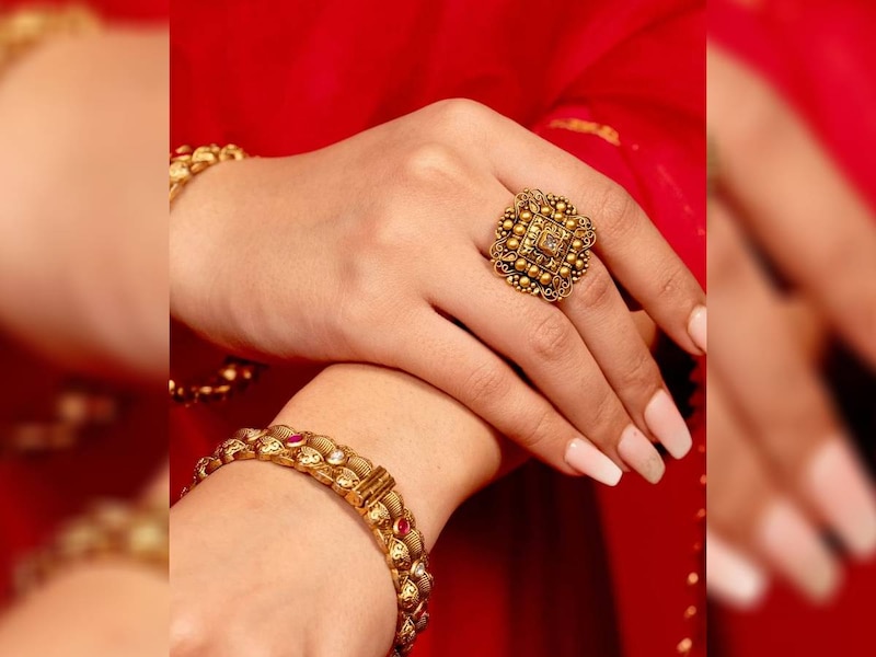 22 kt gold rings in 3 gram see light weight heavy look sone ki ring ...