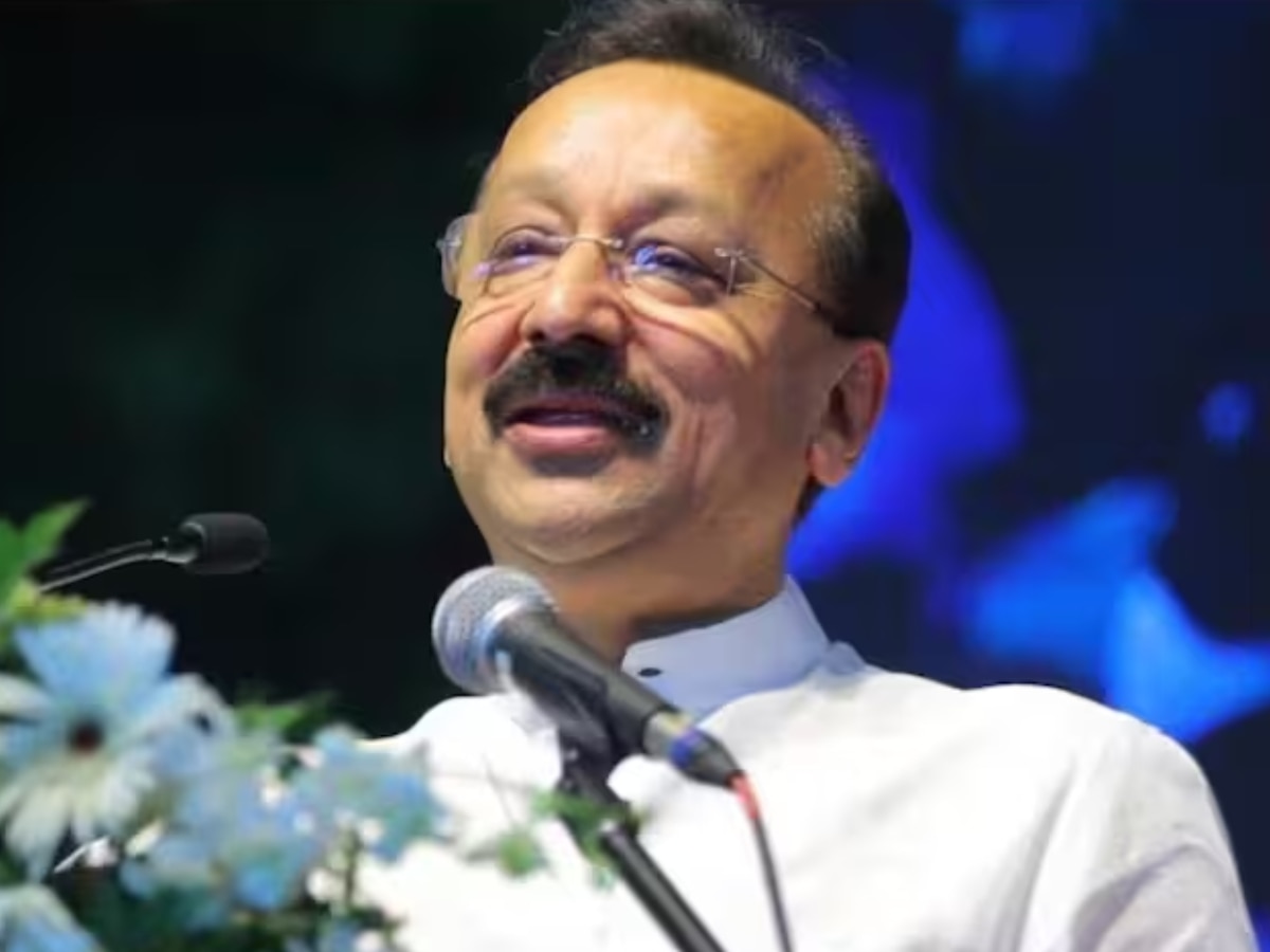 Mumbai Police Dismisses Constable on Duty During Baba Siddique Murder ...