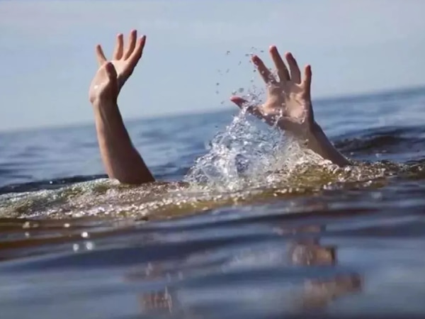 boy dies after drowning in water park pool kiraoli agra 4 young man ...