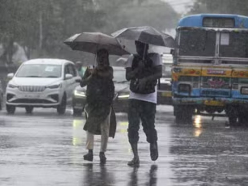 Rain Fall: नोएडा NCR में झमाझम बारिश, भीषण गर्मी और हीटवेव से मिली राहत ...
