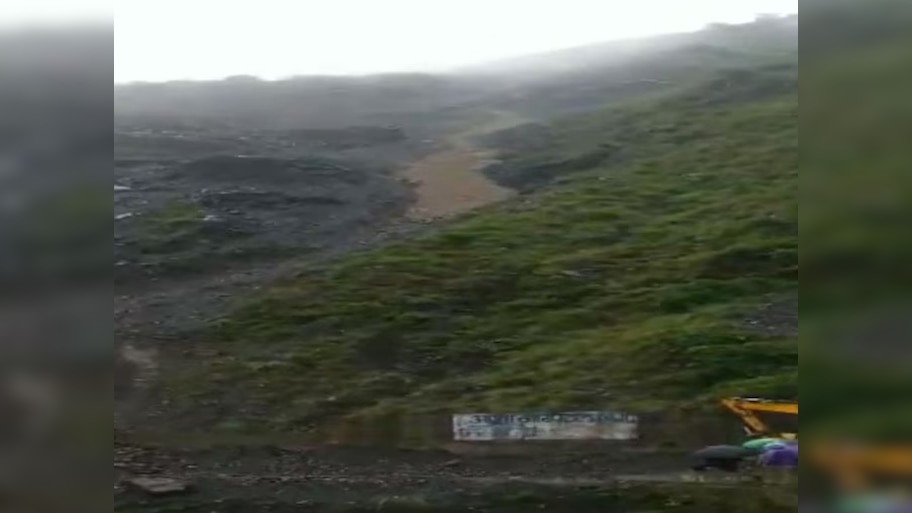 Landslide on Kalsi Chakrata road Movement of 400 villages buried under ...