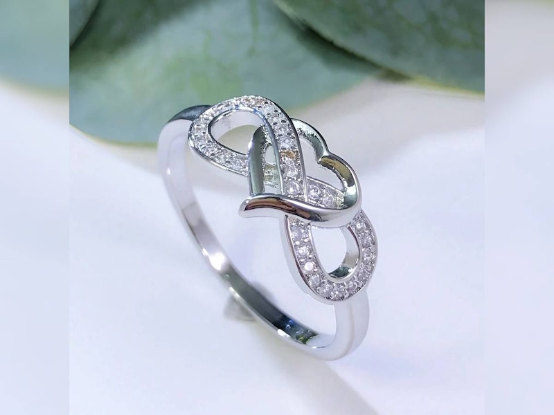silver ring design for women here is lightweight latest design | गोल्ड ...