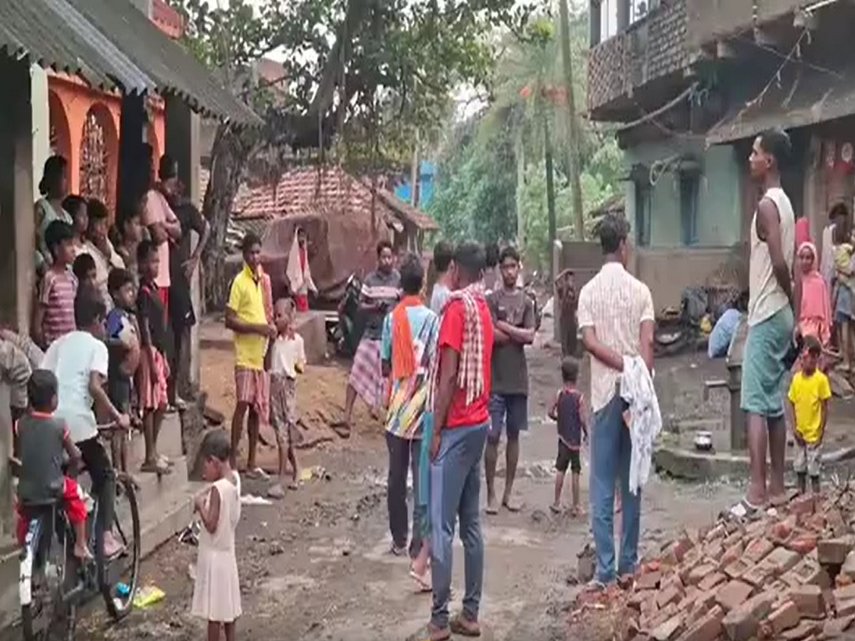 Two people died and two girls were injured in Pakur due to lightning ...