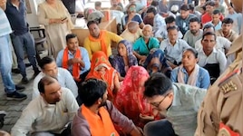 Hindu organizations protest at Hapur police station over disappearance ...