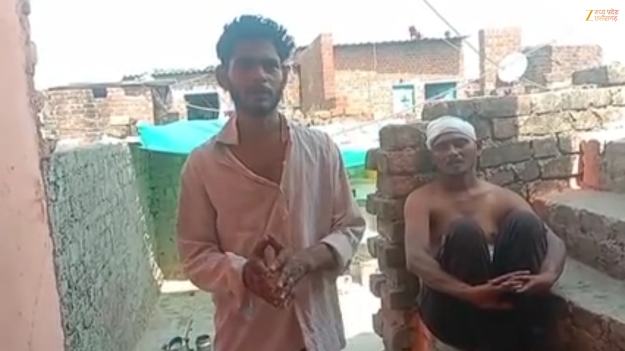पति ने मोबाइल चलाने से रोका, तो पत्नी ने भाई को बुलाया....साले ने घर ...