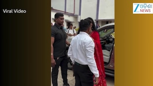 This man bowed to the actress Varsha Priyadarshini video goes viral ...