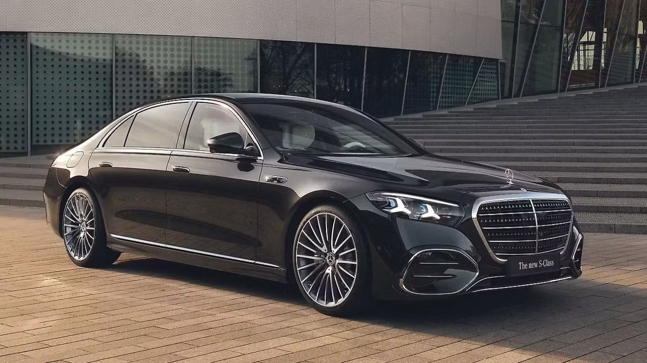 Mercedes Overtakes Maruti New S Class Launched in India with 32 poniy 2 ...