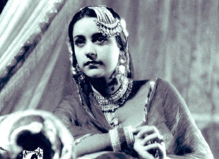 Cinema First Superstar Naseem Banu Fairy-Faced Beauty Hunger strike For ...
