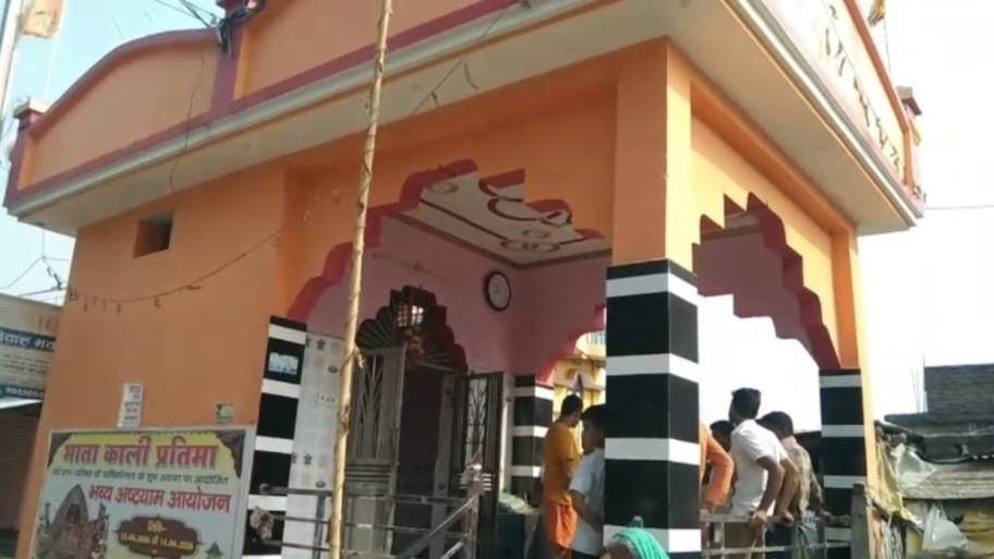 Jewelry worth over 10 lakh stolen from Kali Temple in Dalsinghsarai ...