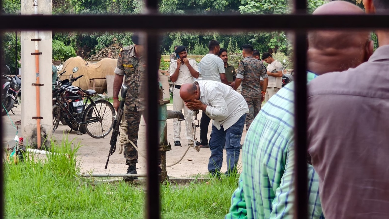 बगहा पुलिस का बड़ा एक्शन: आतंक का पर्याय बने तनवीर खान गैंग का भंडाफोड़ ...