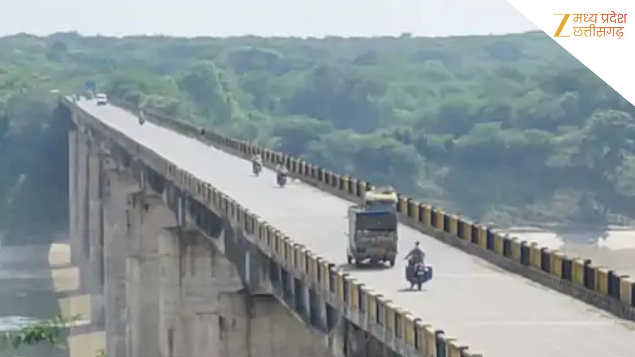 Chambal bridge connecting MP up amazed heavy vehicles banned | MP-UPको ...