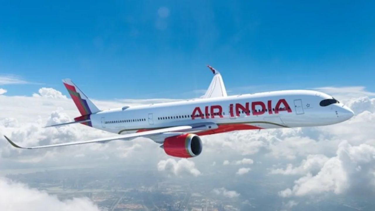 Air India Amritsar bounded flight briefly enters in Pak Air Space ...