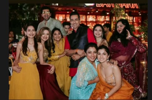 Rushad Rana Marriage with girlfriend ketaki anupama family celebrates ...