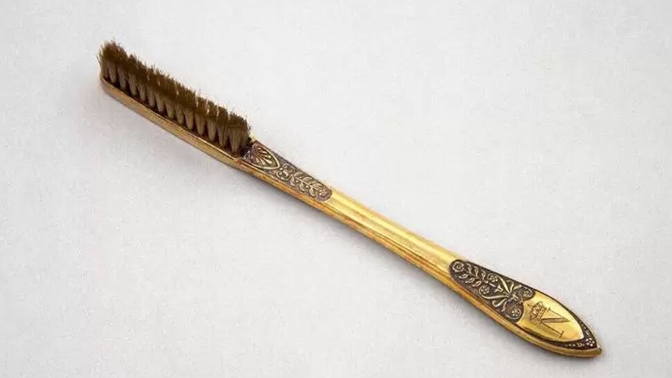 Do you know when the world's first toothbrush was made? and who used it ...