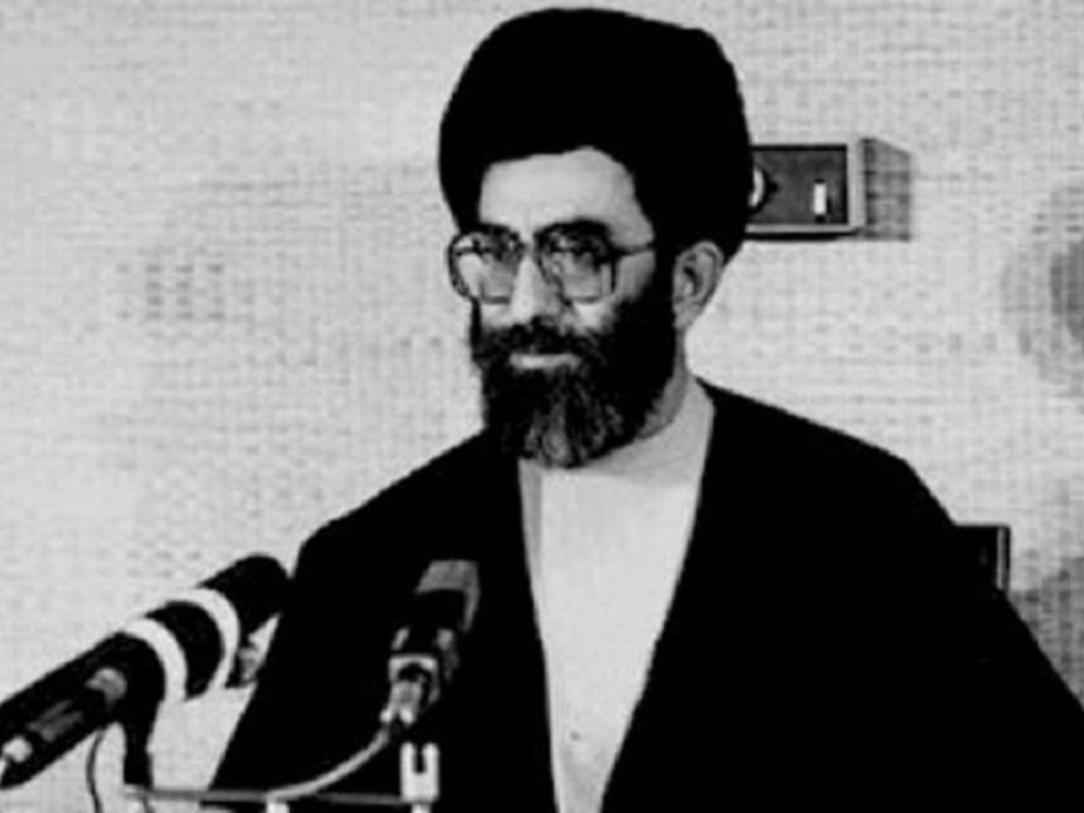How ali Khamenei become supreme leader of iran lost his hand in 1981 ...