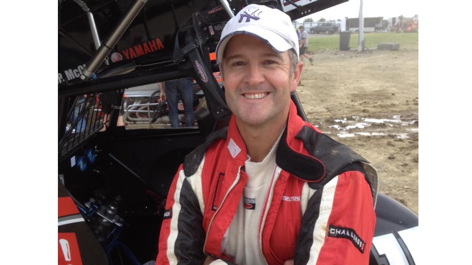 Ex-New Zealand cricketer Nathan Astle is now a car racer | कभी जड़ा था ...