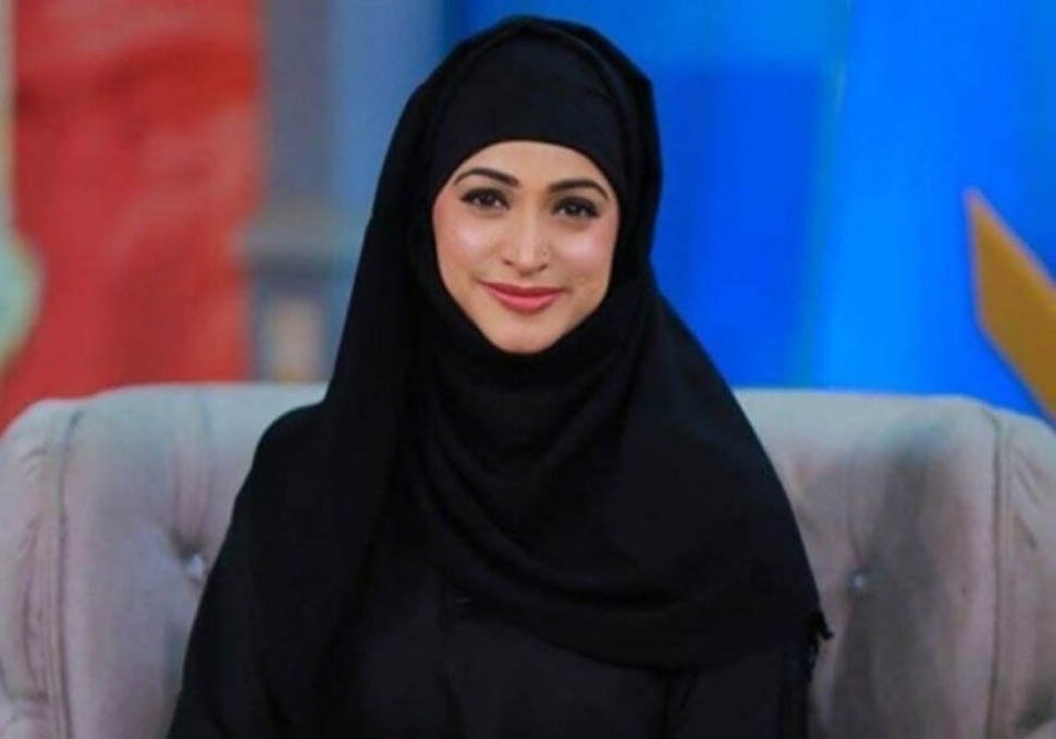 Pak Actress Noor Bukhari life story with all five husbands in detail ...