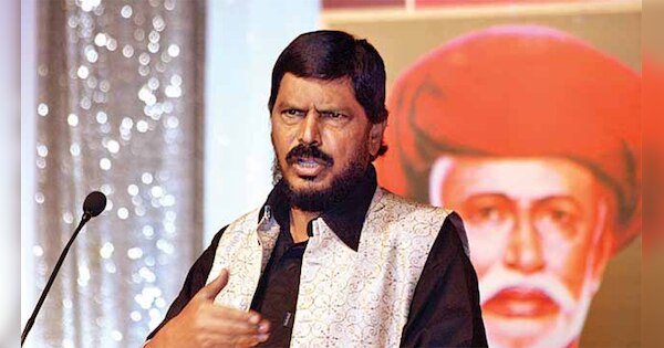 अठावले ने मायावती को दिया NDA में शामिल होने का ऑफर, कहा- सपा ने BSP के ...