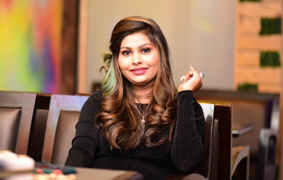 Zoya Sheikh from Nagpur wins Mrs Universe Pageant in Bulgaria | नागपुर ...